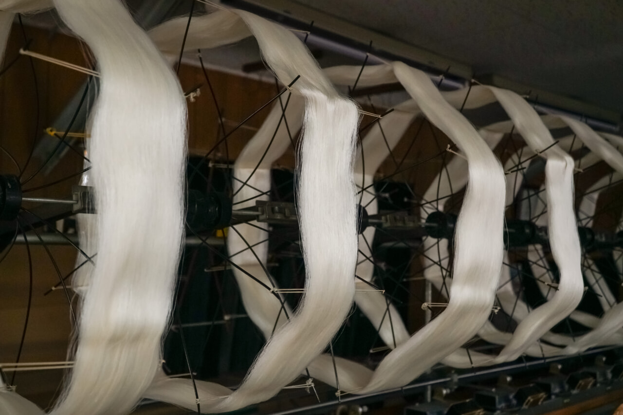 Marusan Hashimoto, a manufacturer of strings for Japanese musical ...