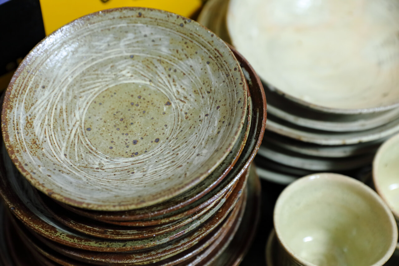 Shigeru Inoue, a self-taught ceramic artist in Aichi, Japan - NIHONMONO