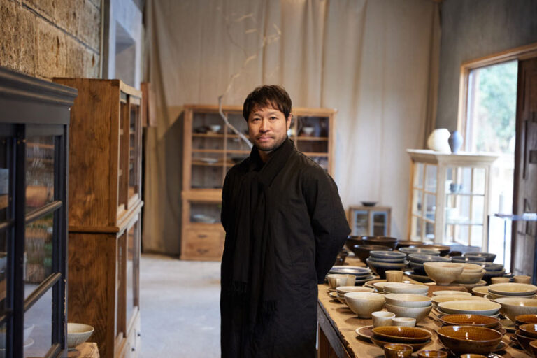 “Swordsmith, Yoshindo Yoshihara” Carrying on the Japanese “Katana ...