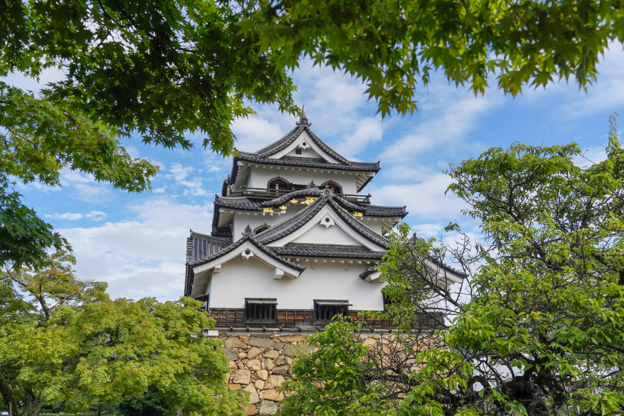 戦う城から平和の象徴へ。築城当時のままの姿を現代に残す国宝「彦根城」 - NIHONMONO